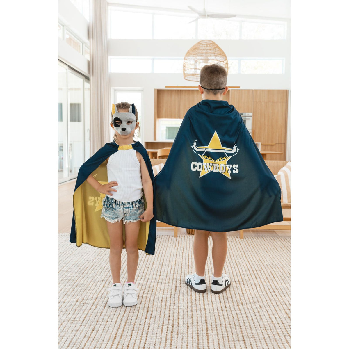 COWBOYS MINI MASCOT CAPE – The Big Outlet Store