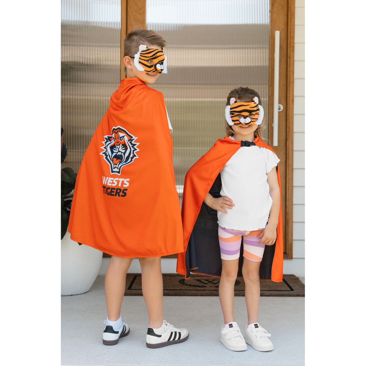 TIGERS MINI MASCOT CAPE – The Big Outlet Store