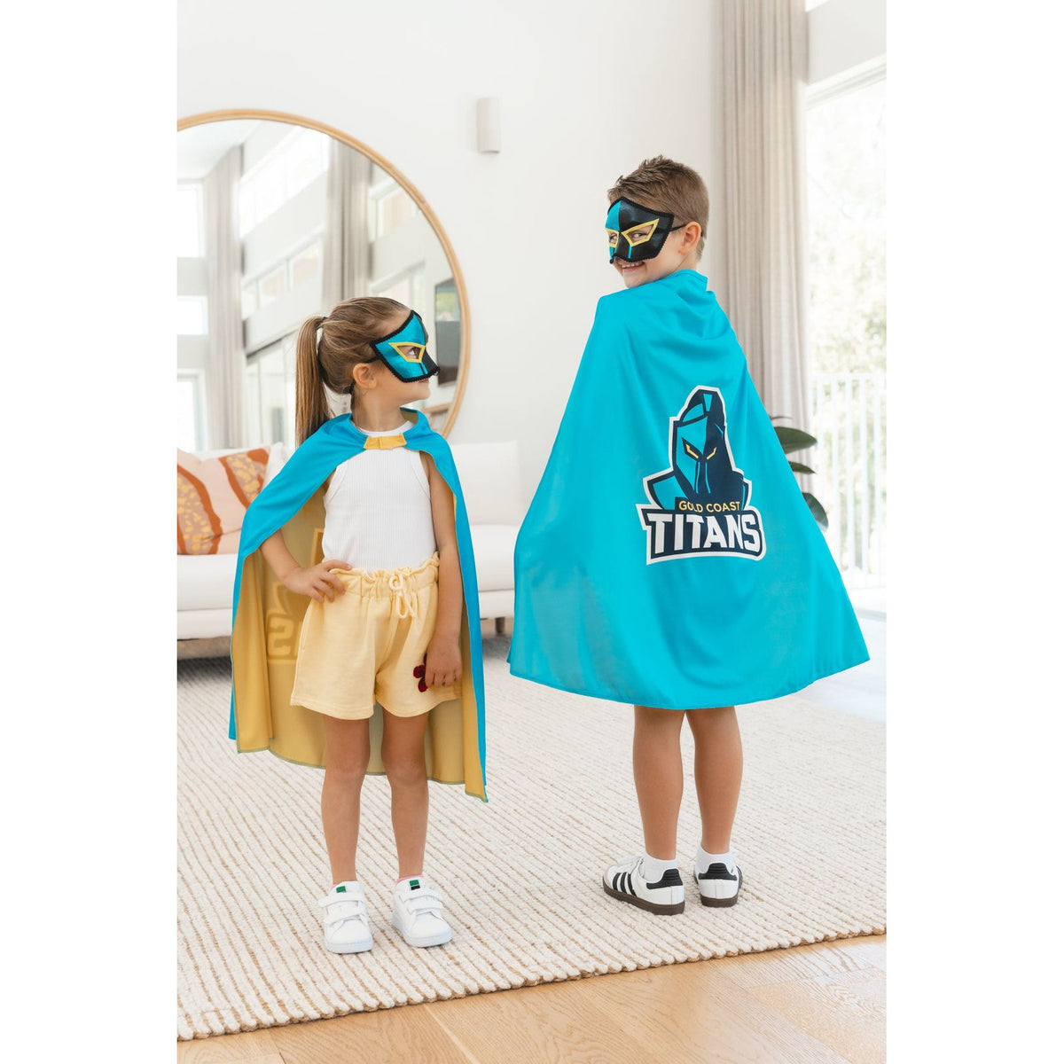 TITANS MINI MASCOT CAPE – The Big Outlet Store